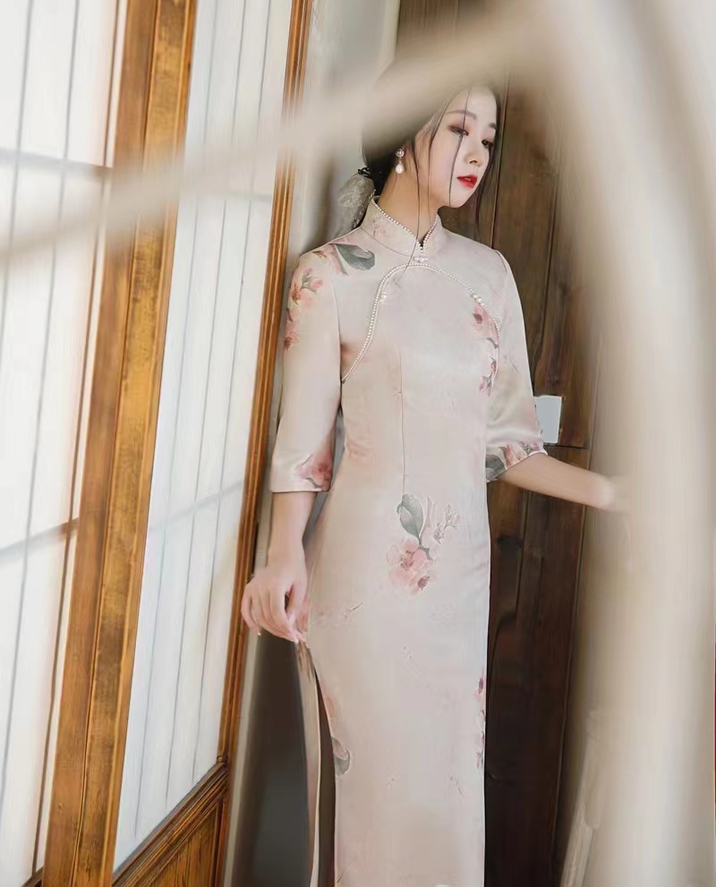 黛西新娘 DAISY BRIDE - 品牌婚纱加盟